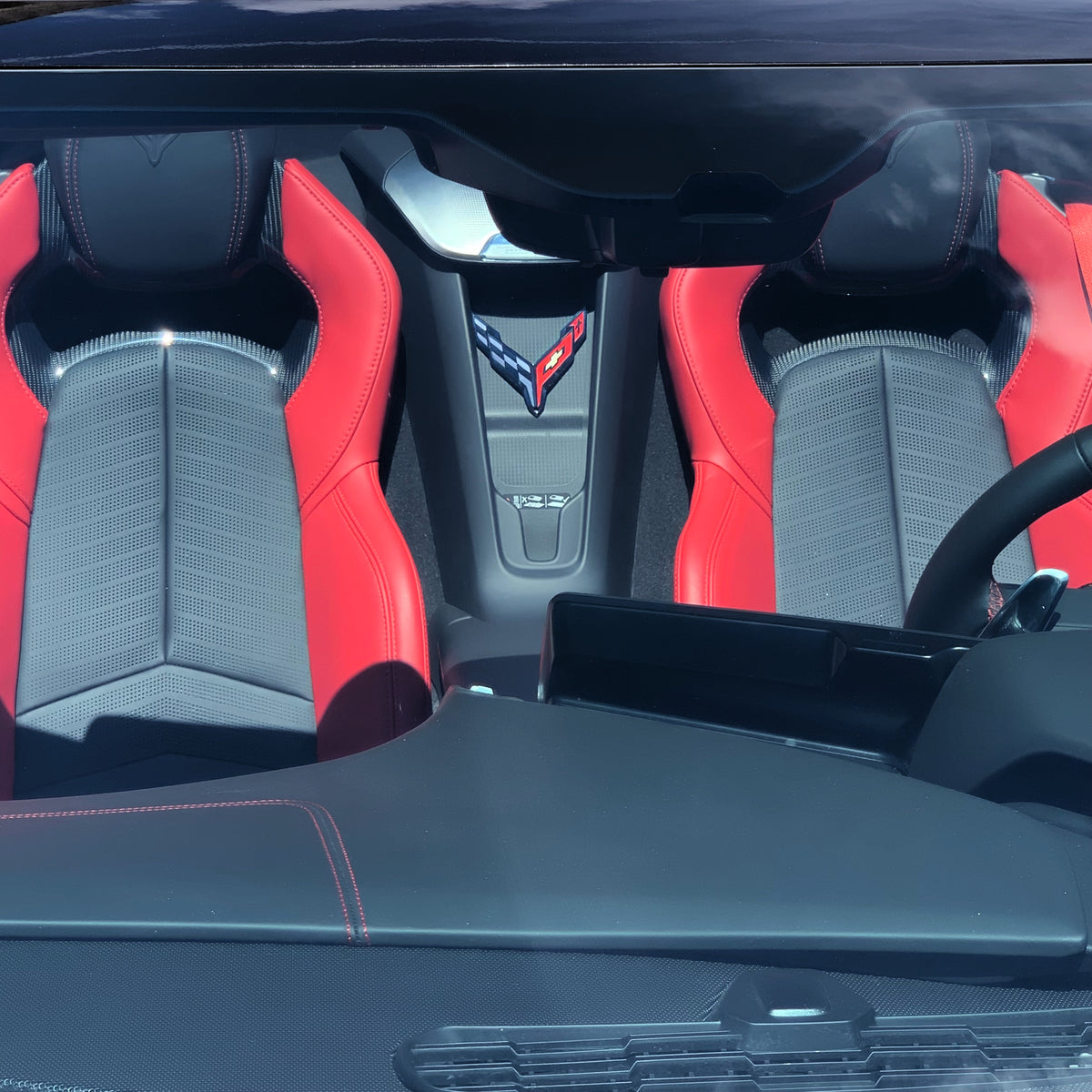 C8 Corvette Waterfall Wireless Phone Charging Bay BLACK Crossed Flag E ...